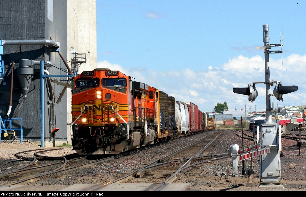 BNSF 5377